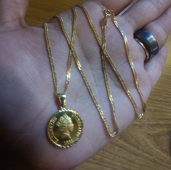 18k saudi gol | Jewelry | 8k Saudi Gold Necklace | Poshmark